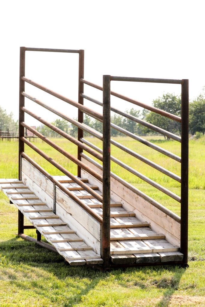 Loading Chutes - Klassen Industries